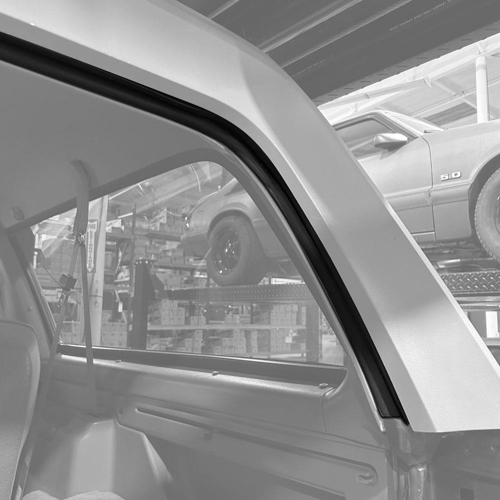 Bronco Rear Glass Run Channel Weatherstrip - Top Side (92-96)