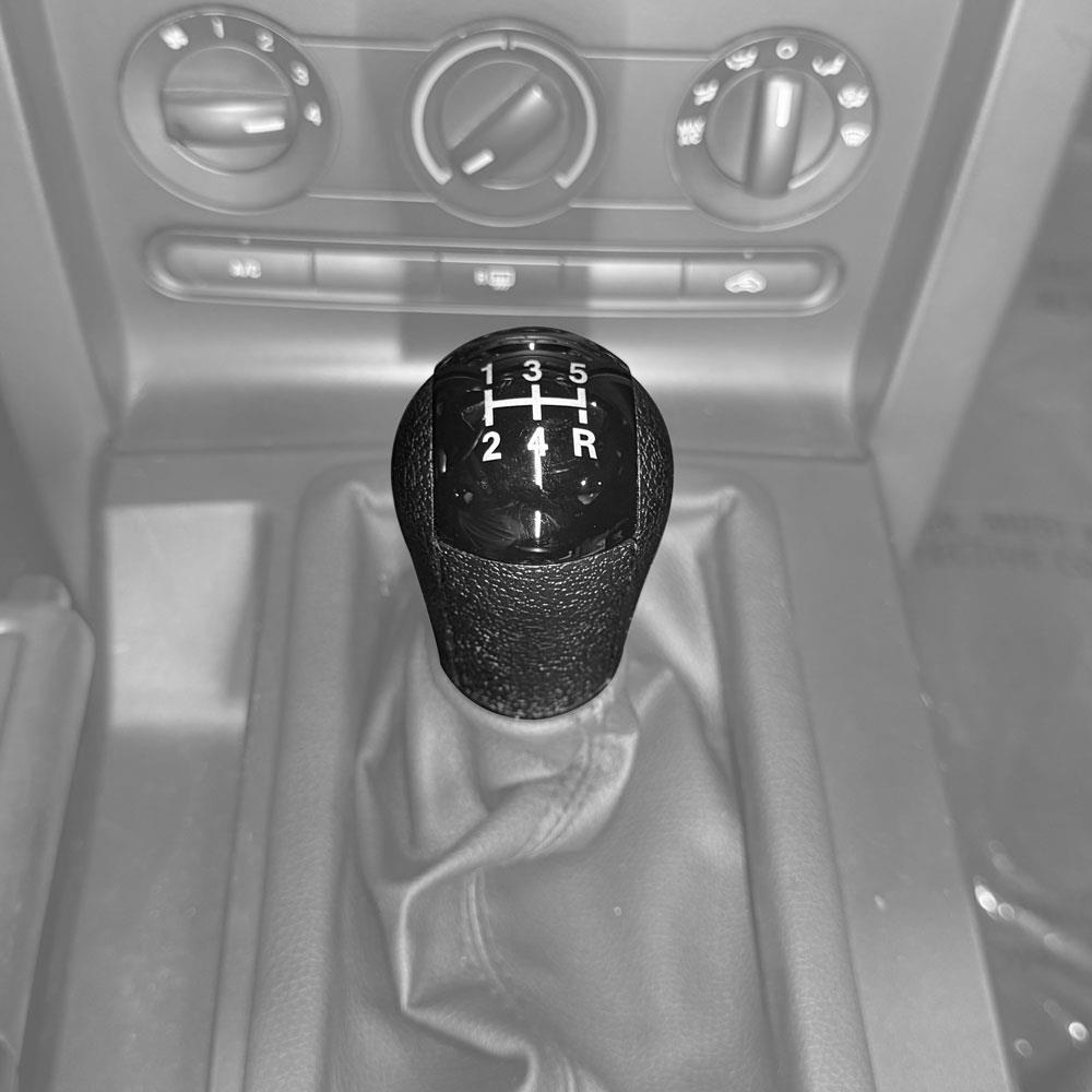 Mustang 5-Speed Shift Knob - Black (05-10) - LMR.com