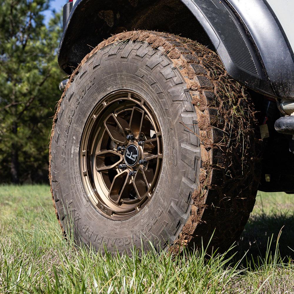Raptor RTR Bronco Evo 6 Wheel Kit 17x9 - Liquid Bronze (22-25)