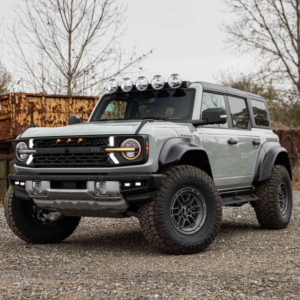 Raptor RTR Bronco Evo 6 Wheel Kit 17x9 - Liquid Charcoal (22-25)